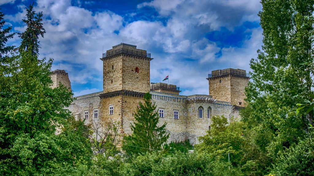 Magyarország legszebb helyei: 15 fenséges vár, amire büszkék lehetünk