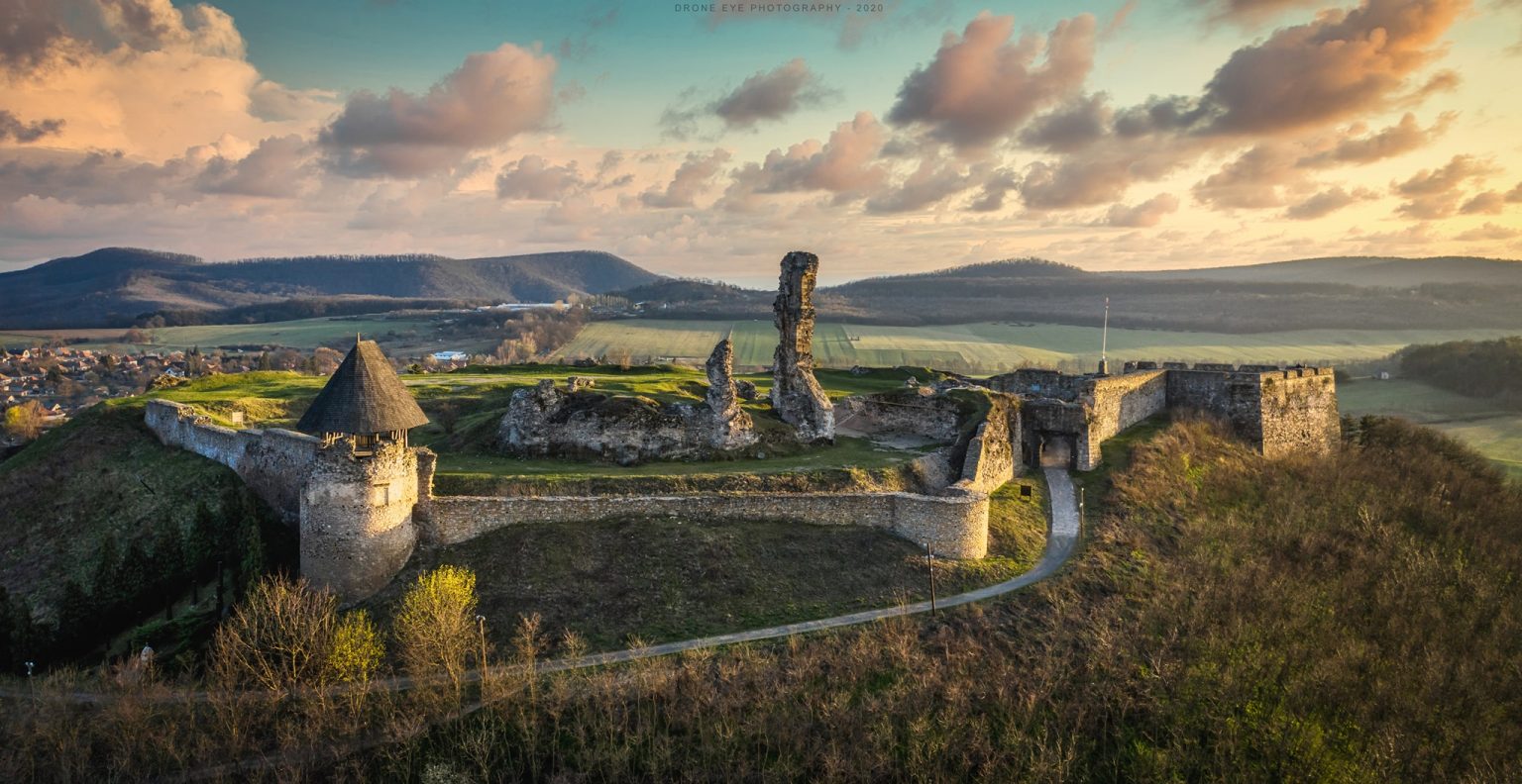 Magyarország legszebb helyei: 15 fenséges vár, amire büszkék lehetünk