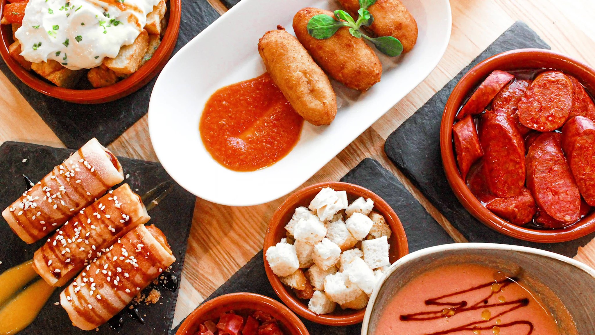 Szevasz tapas! - 7 tapasbár Budapesten, ahol autentikus spanyol ízekre ...