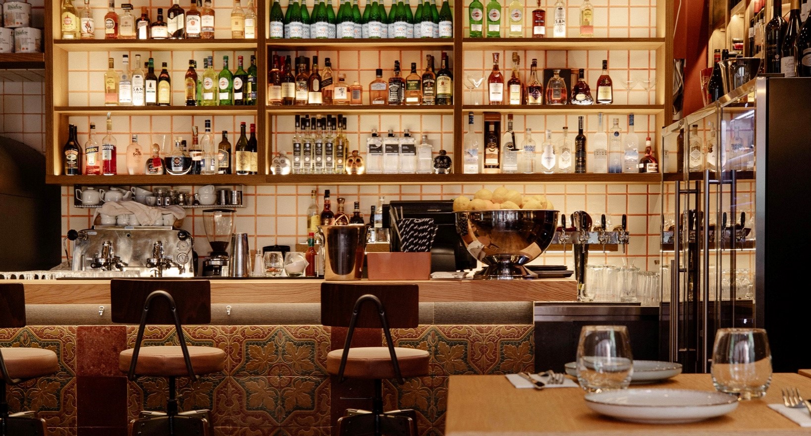 You Must Visit This Gorgeous Plate-Sharing Restaurant on the Pest Broadway