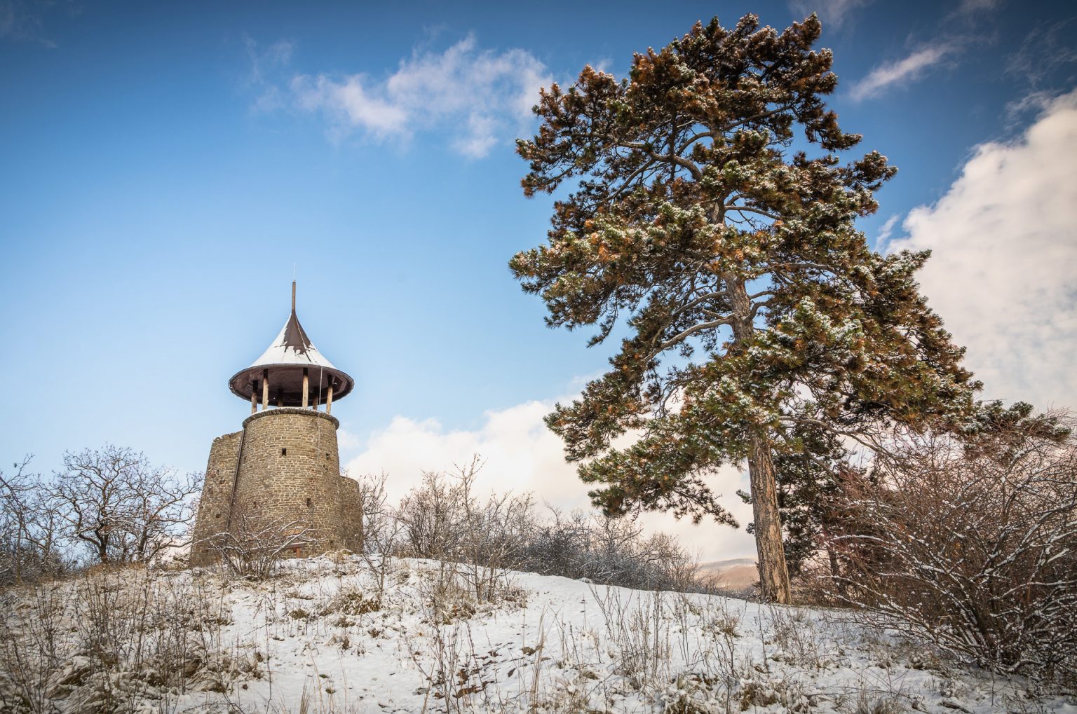 Csodálatos panorámában gyönyörködhetünk a Mátra gyöngyszemeként ...