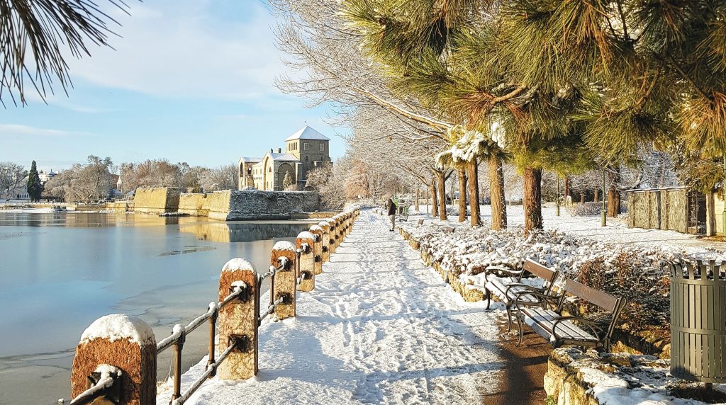 6+1 lenyűgöző látnivaló Tata télen is gyönyörű városában