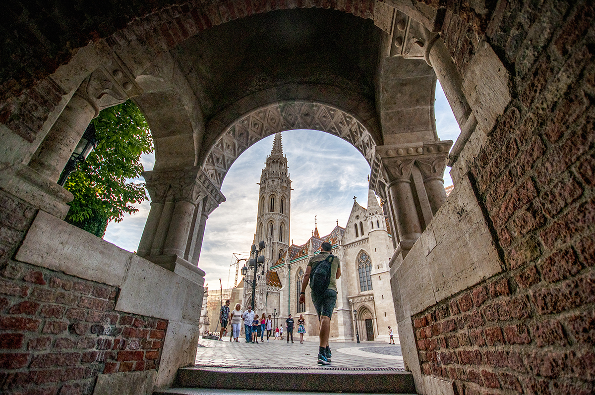 Royal Charm & Tiny Streets: Budapest's Iconic Castle District